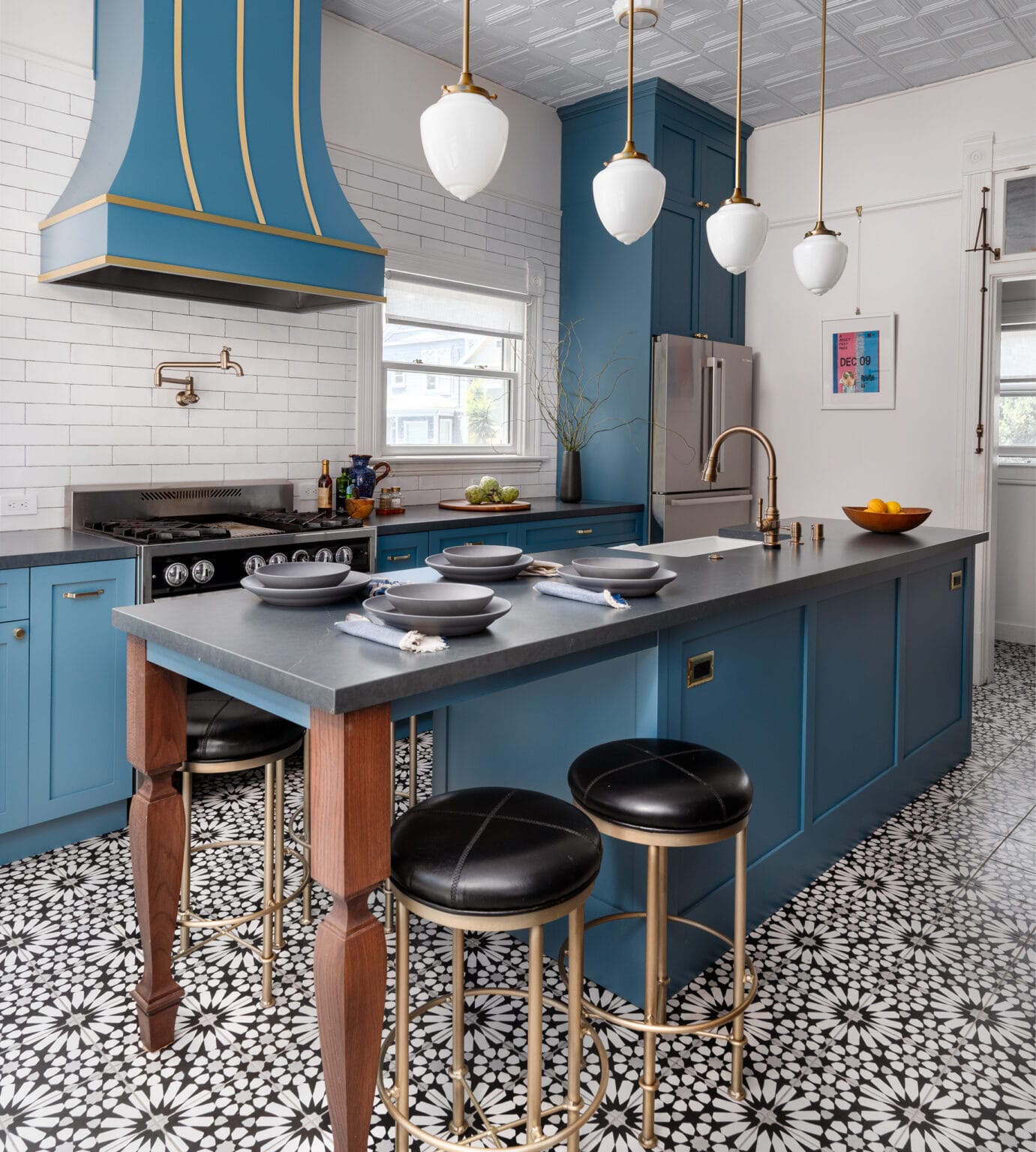 Nickels Cabinets | Home | Custom Cabinetry